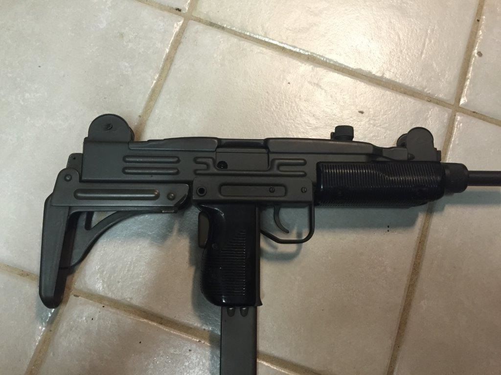 Amnesty registered Uzi on Sturm | UZI Talk Forums